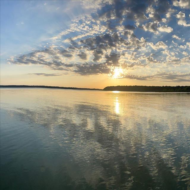 Sirius at Starburst - Stockton Lake Retreat - stocktonlakeretreat.com